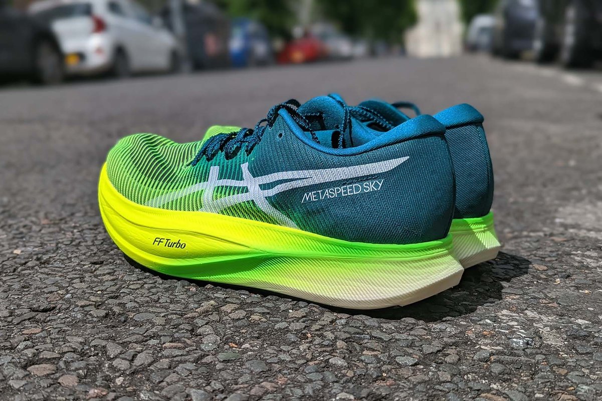 Đánh giá chi tiết ASICS Metaspeed Sky + - Runningshoes.vn