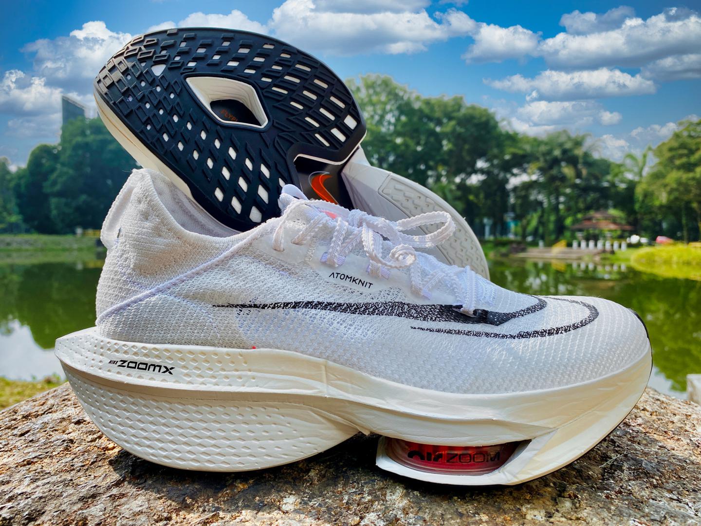 So sánh Nike Vaporfly Next% 2 và Nike Alphafly Next% 2 - Runningshoes.vn