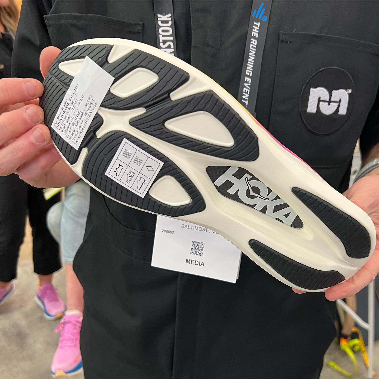Một số hình ảnh mới nhất của siêu giày Hoka Rocket X 2 - Runningshoes.vn